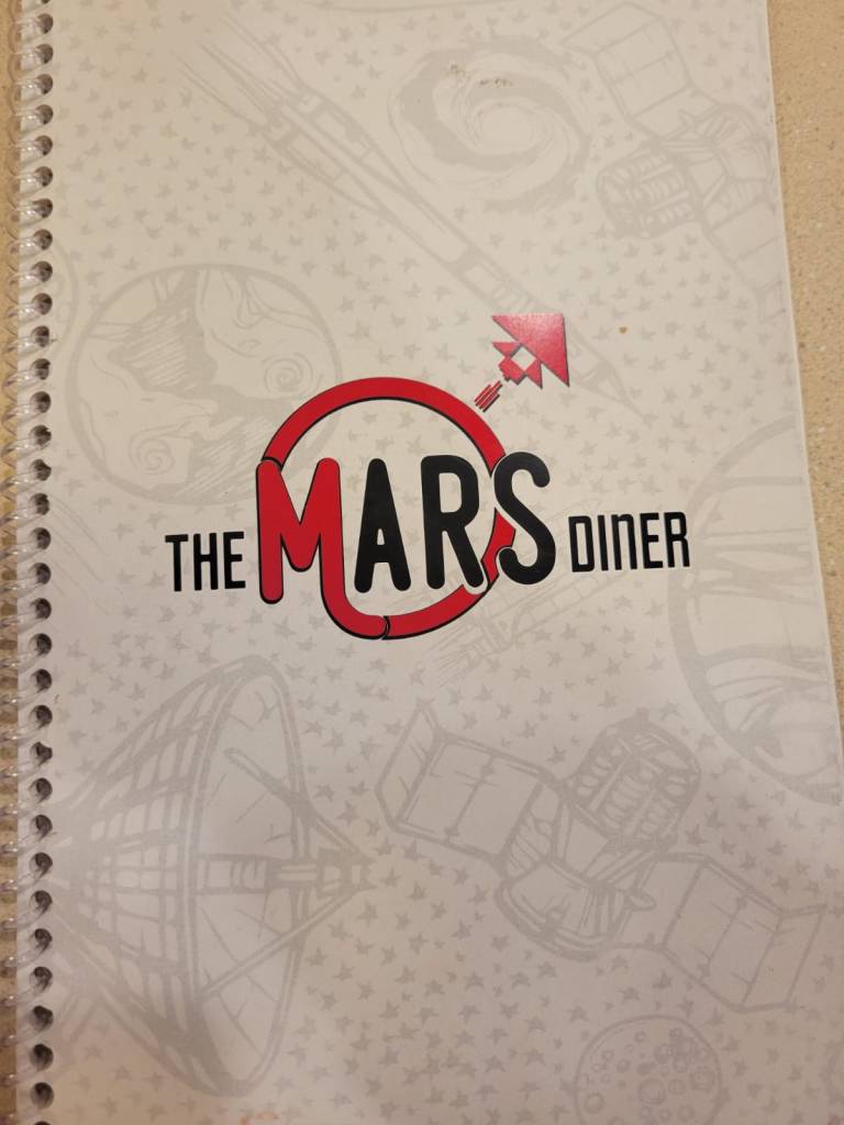 THE MARS DINER – Midtown Toronto – Genuine Food & Travel Review